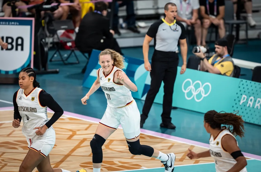 germany-belgium-paris-2024-martin-vulic-fiba-referee - Sport023